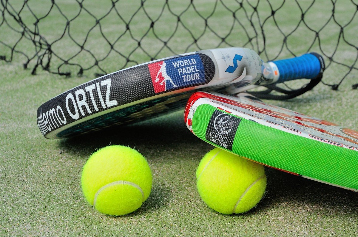 Padel Accessories: Guide for the Player of All Levels